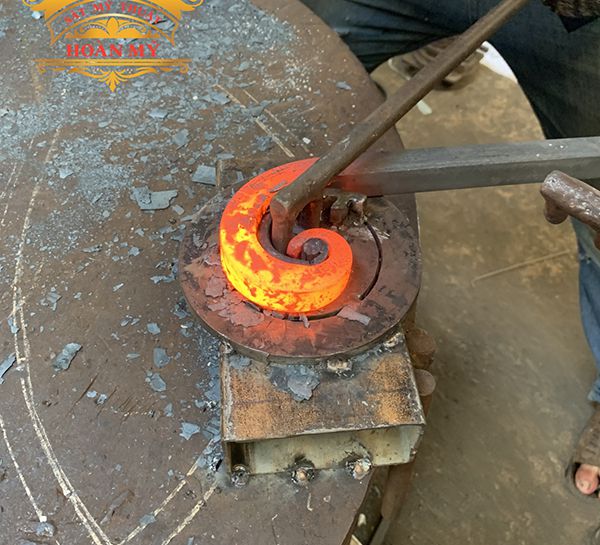 Hoa Sắt Nghệ Thuật Tạo Lên Vẻ Đẹp Công Trình